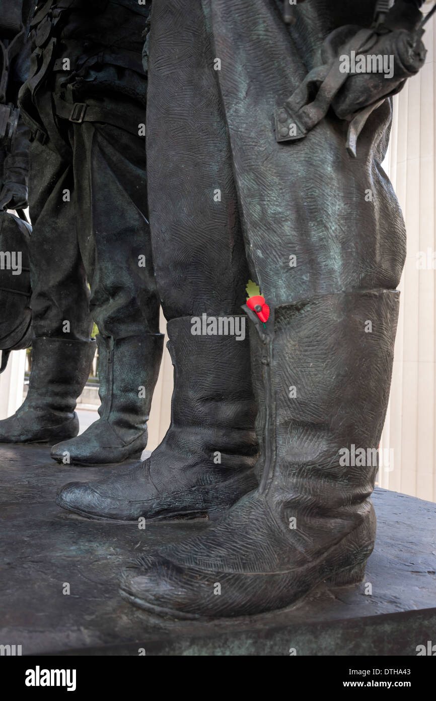Philip Jacksons sculpture commemorating RAF Bomber Command Stock Photo ...