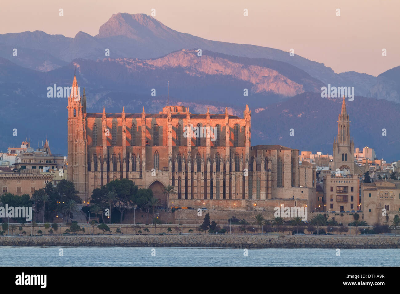 Palma de Majorca Gothic cathedral in Wintertime at sunset. South facade ...