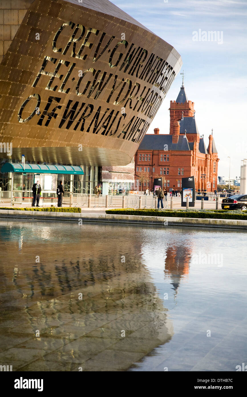 Millennium centre cardiff hi-res stock photography and images - Alamy