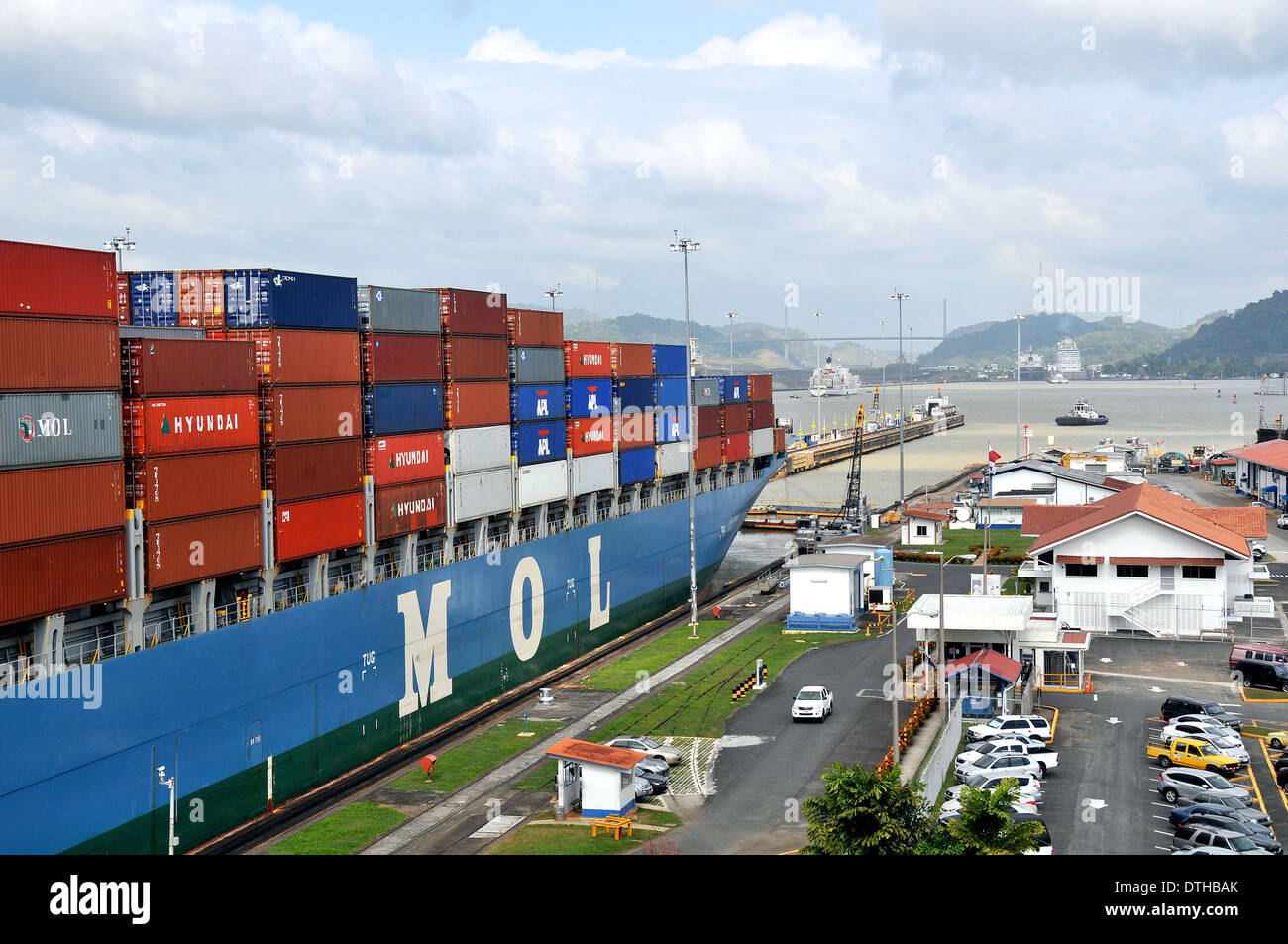 Panama canal container ship hi-res stock photography and images - Alamy