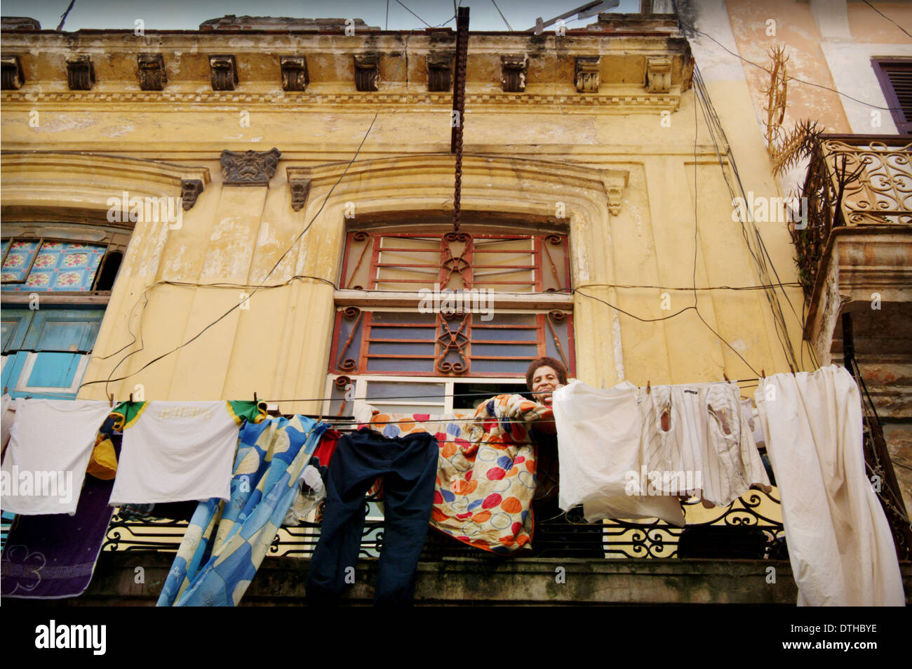 Clothes hanging out to dry, Street scene, Havana, Cuba Stock Photo - Alamy