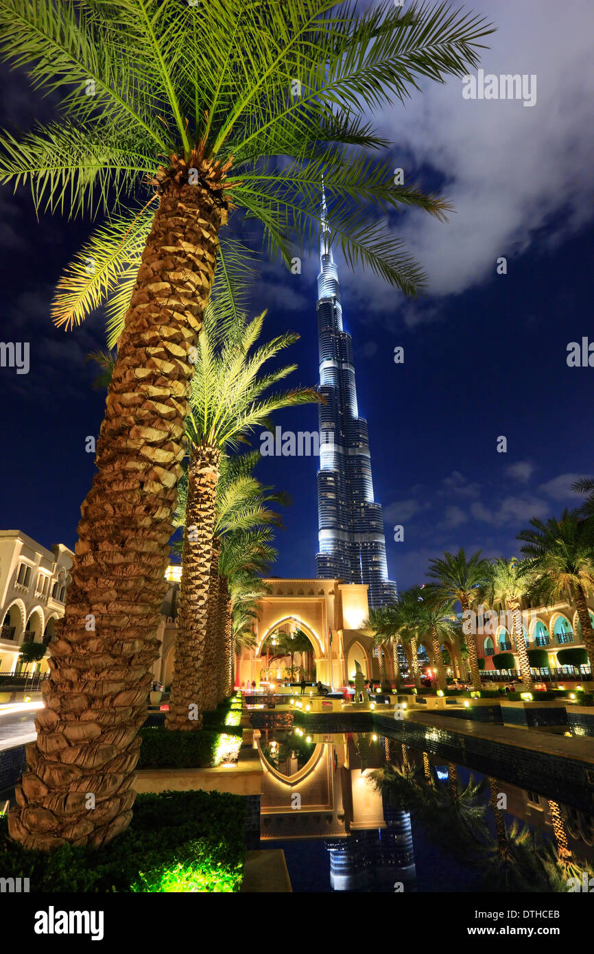 Burj al khalifa tower hi-res stock photography and images - Alamy