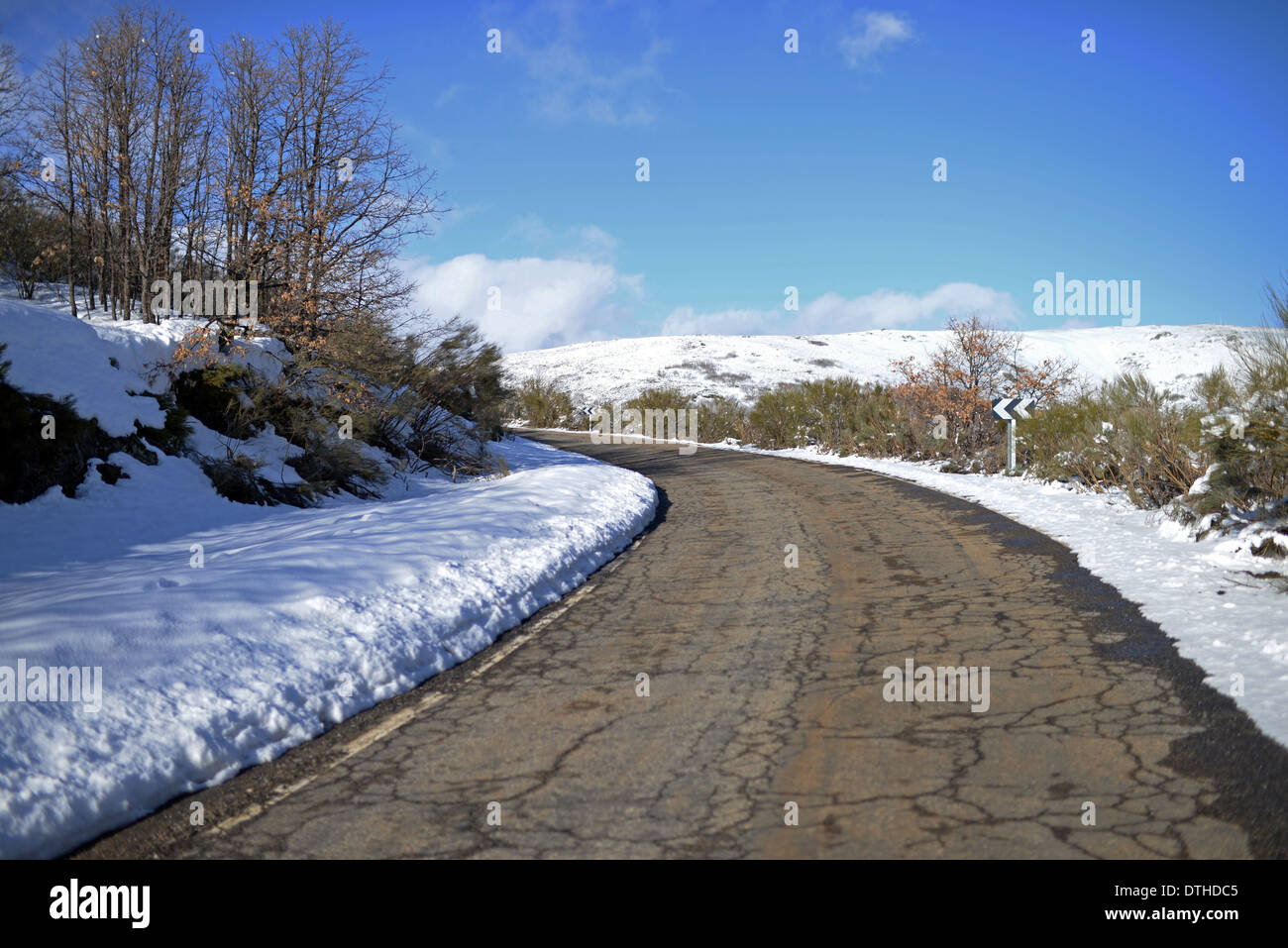 Winter landscape in Vigo de Sanabria, Zamora Stock Photo - Alamy