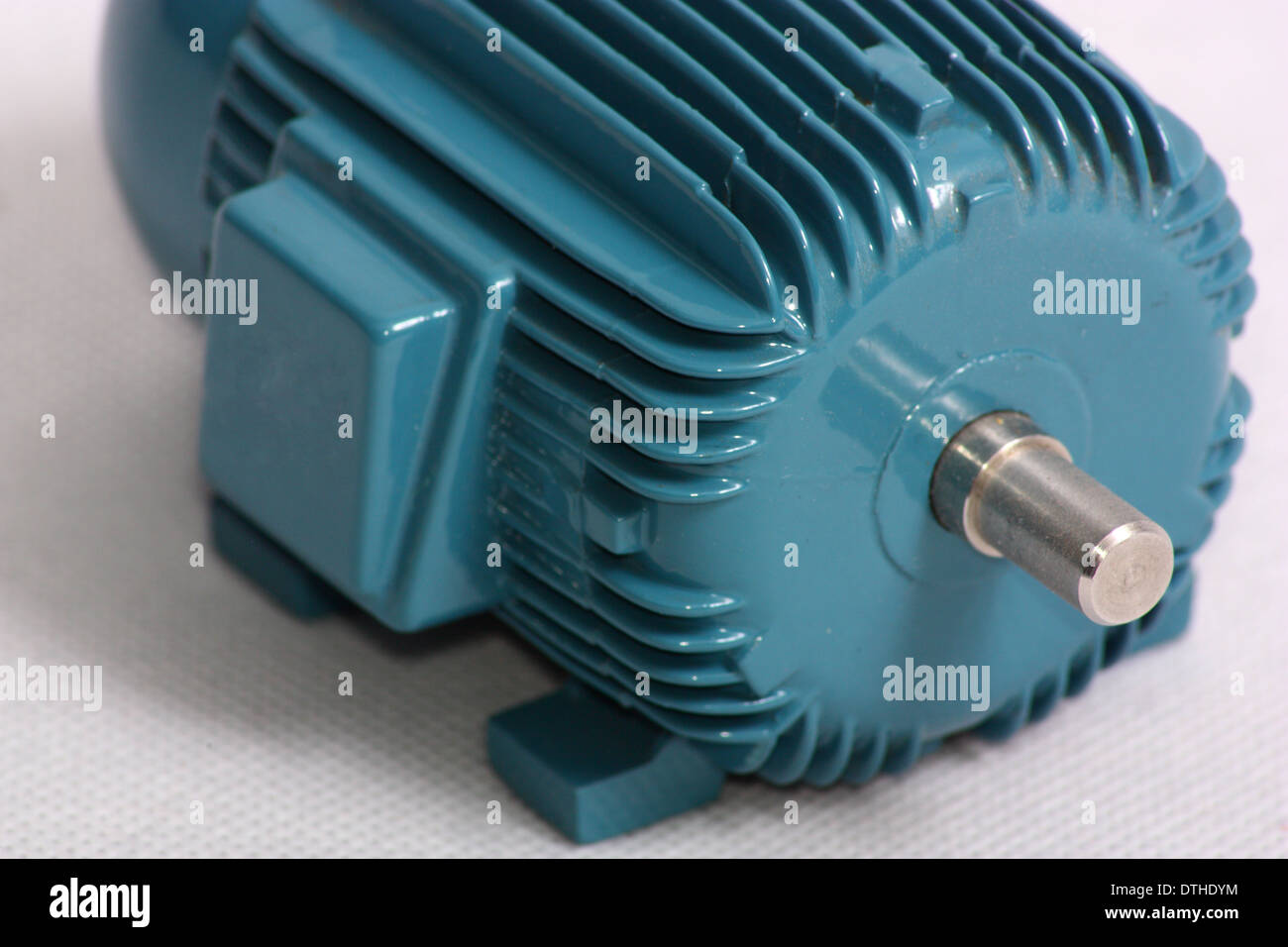 An image showing the shaft end view of a model of an electric motor ...