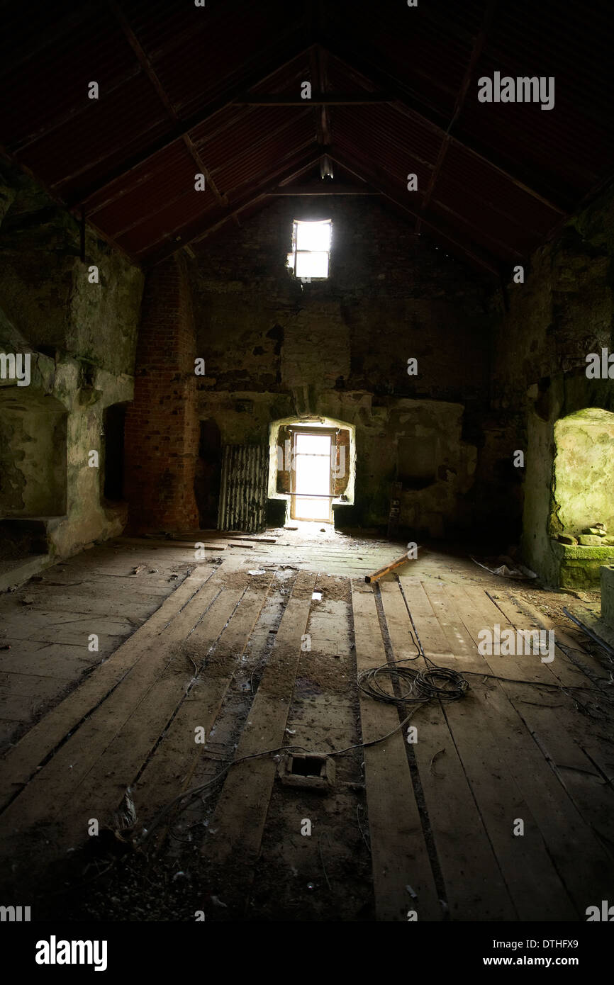 Hall in a ruined castle Stock Photo - Alamy