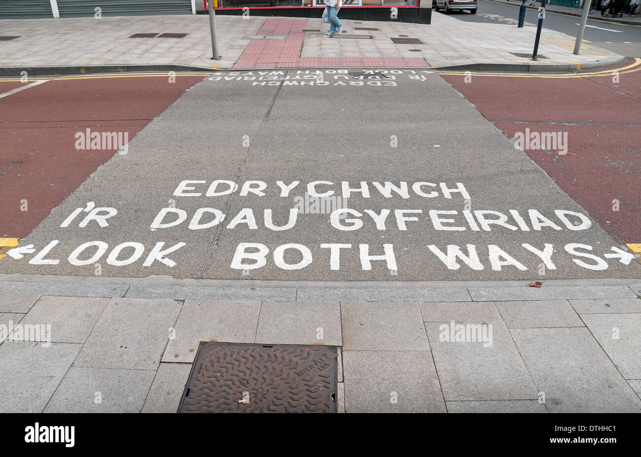 Bilingual (English/Welsh) notice at a pedestrian crossing in Swansea ...