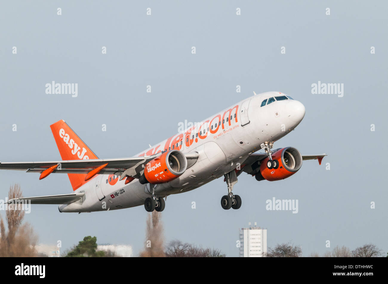 Easyjet Airbus A319 aeroplane taking off from Birmingham International ...