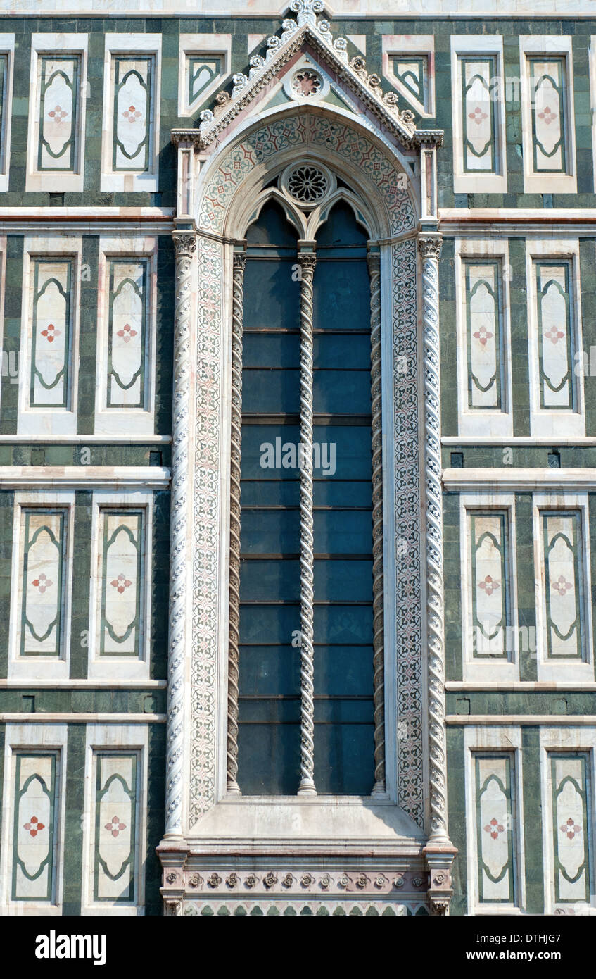 Old church window Stock Photo - Alamy