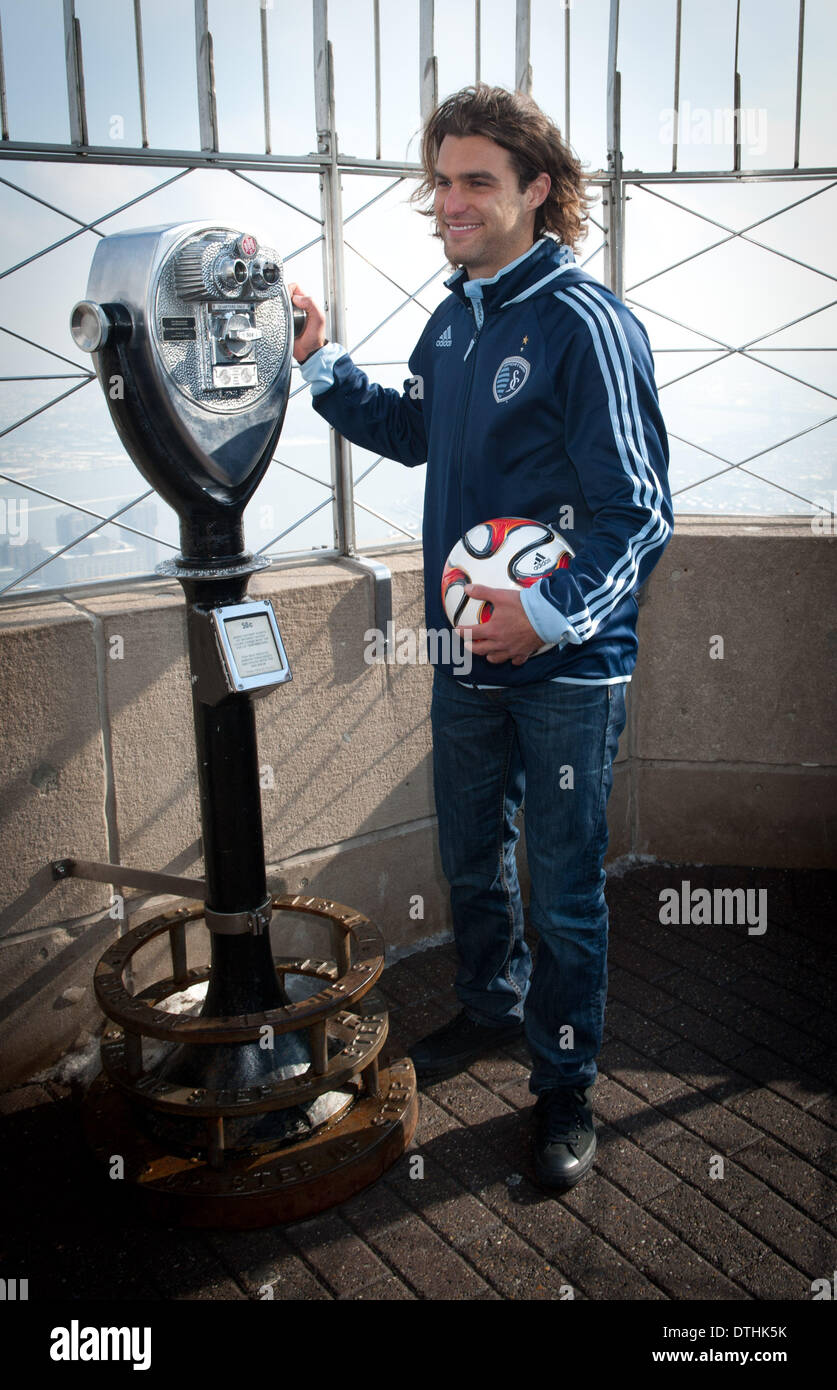 Graham zusi 2014 world cup hi-res stock photography and images - Alamy