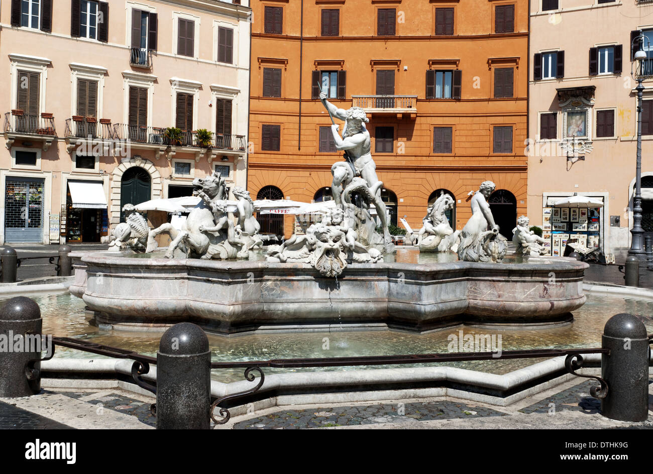 Piazza Navona fountain Stock Photo - Alamy