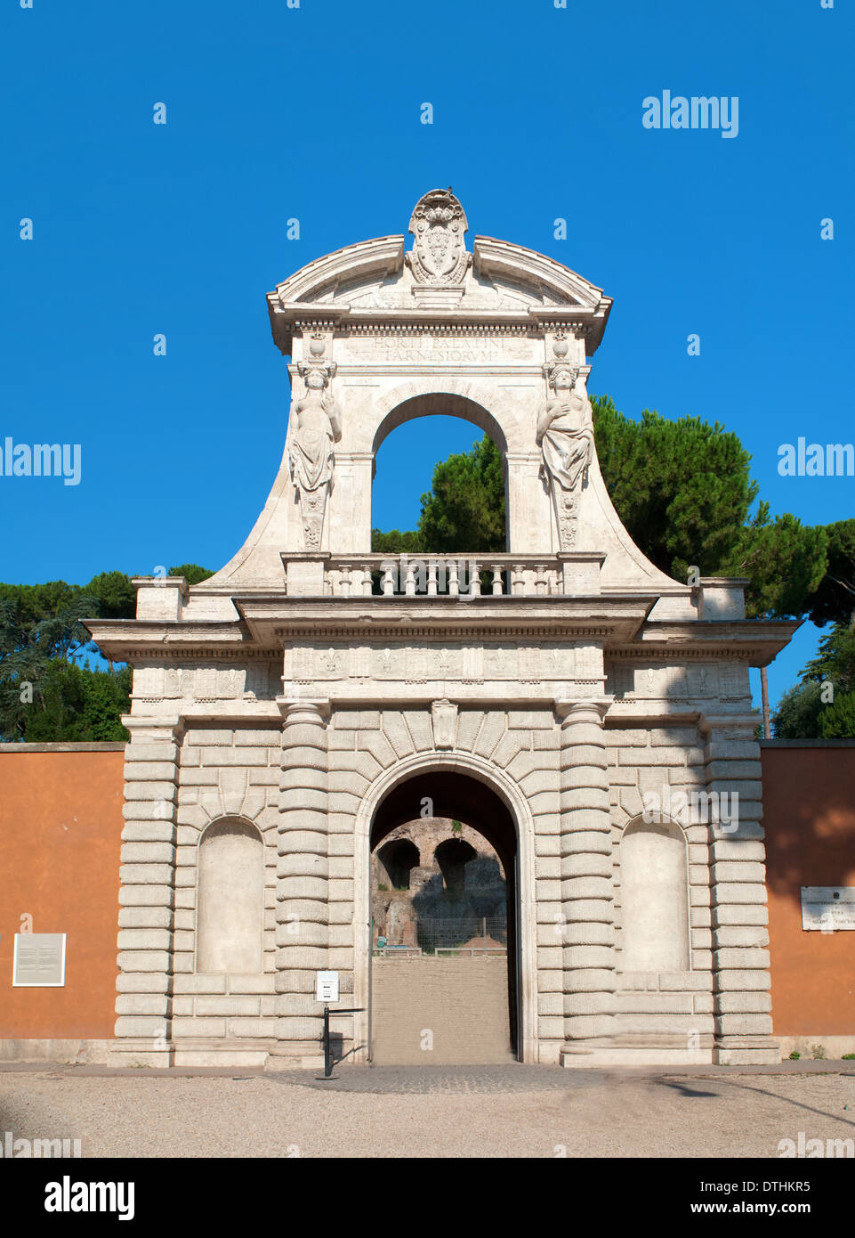 rome gate arch Stock Photo - Alamy