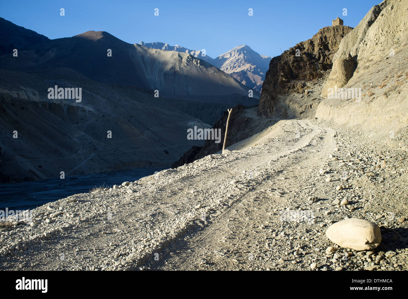 Mountainous view lower mustang nepal hi-res stock photography and ...