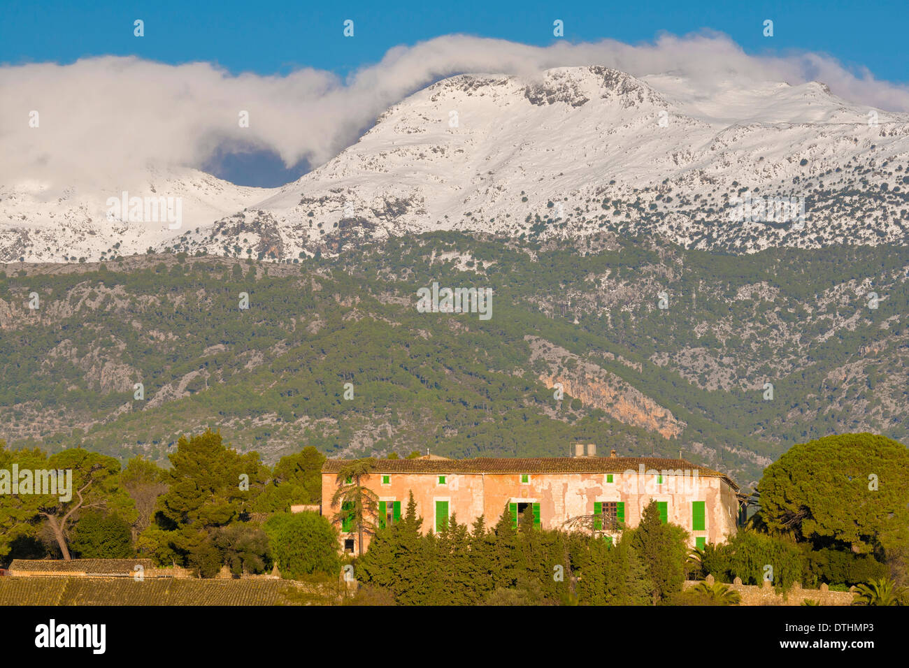 Son Fuster country estate in Inca area. Tramuntana mountains ...