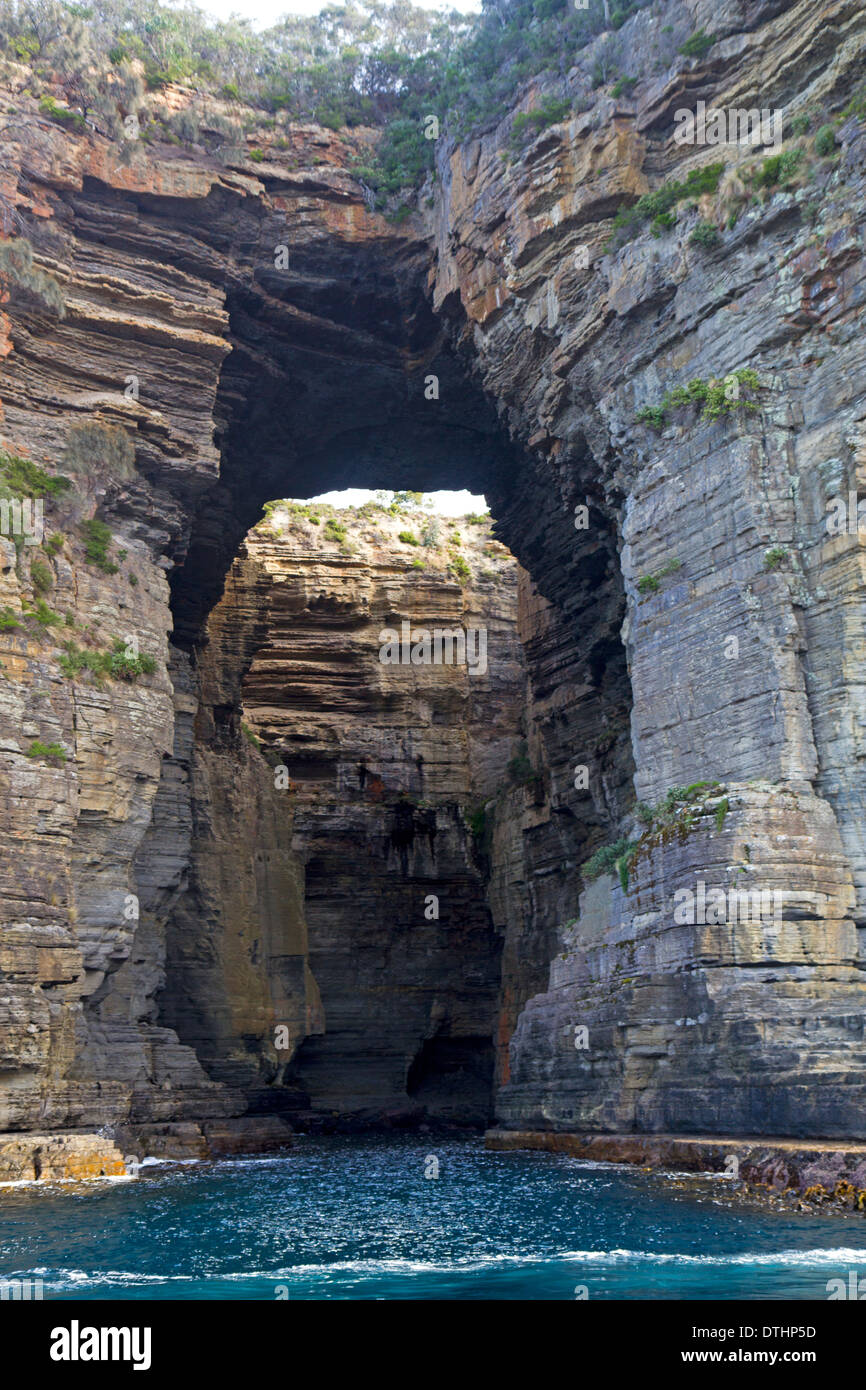 Tasman Arch on the Tasman Peninsula Stock Photo - Alamy