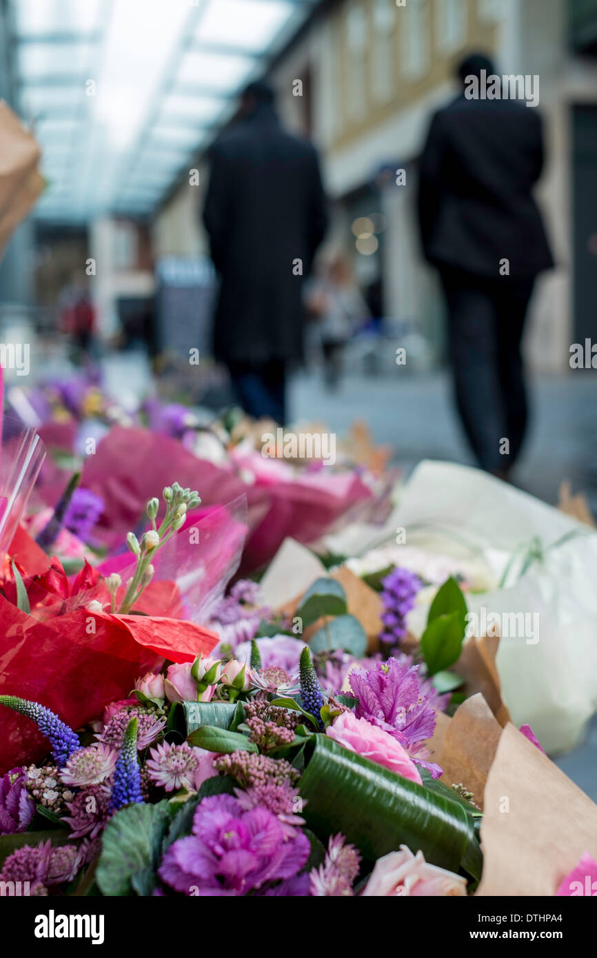Spitalfields market london flower hi-res stock photography and images ...