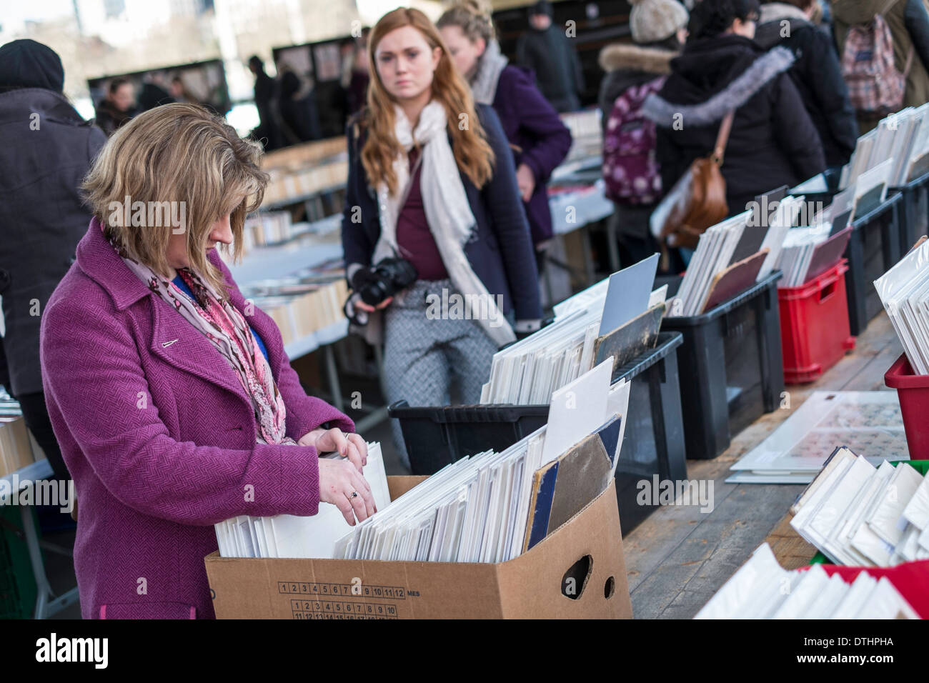 Hand Books Stall Southbank London High Resolution Stock Photography and ...
