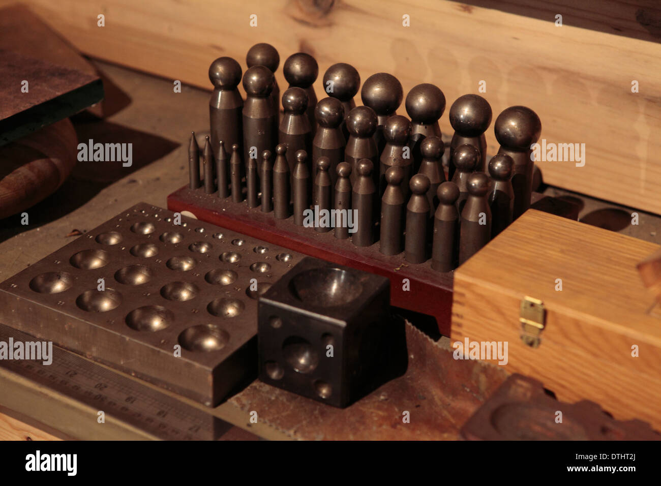 Master goldsmith hi-res stock photography and images - Alamy