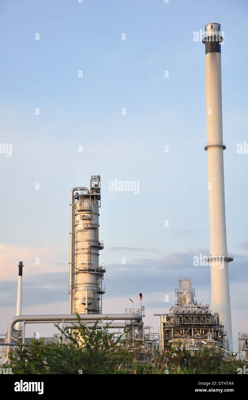 Light mast mechanism hi-res stock photography and images - Alamy