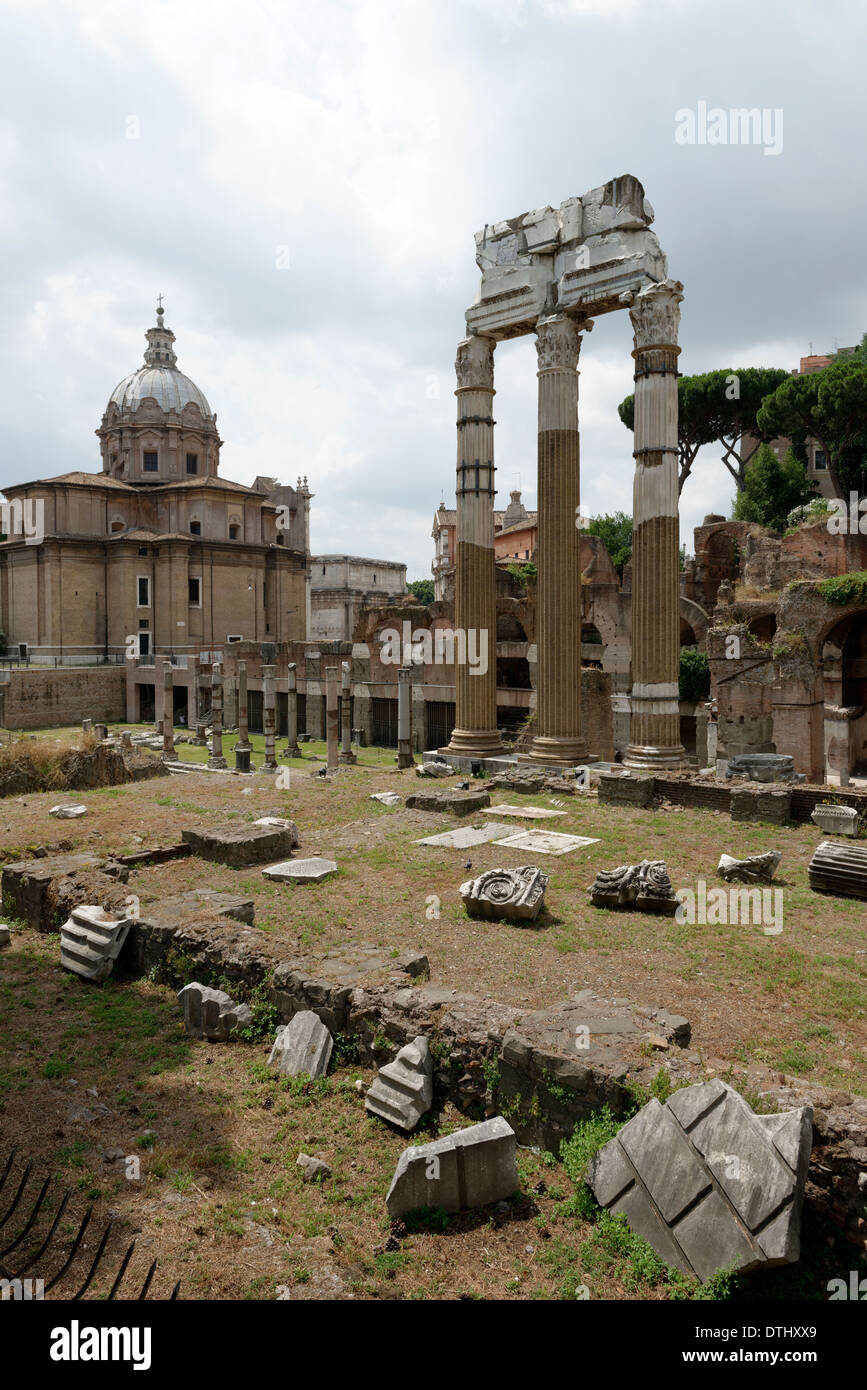 Re-erected Corinthian columns entablature Julius Caesar’s Temple Venus ...
