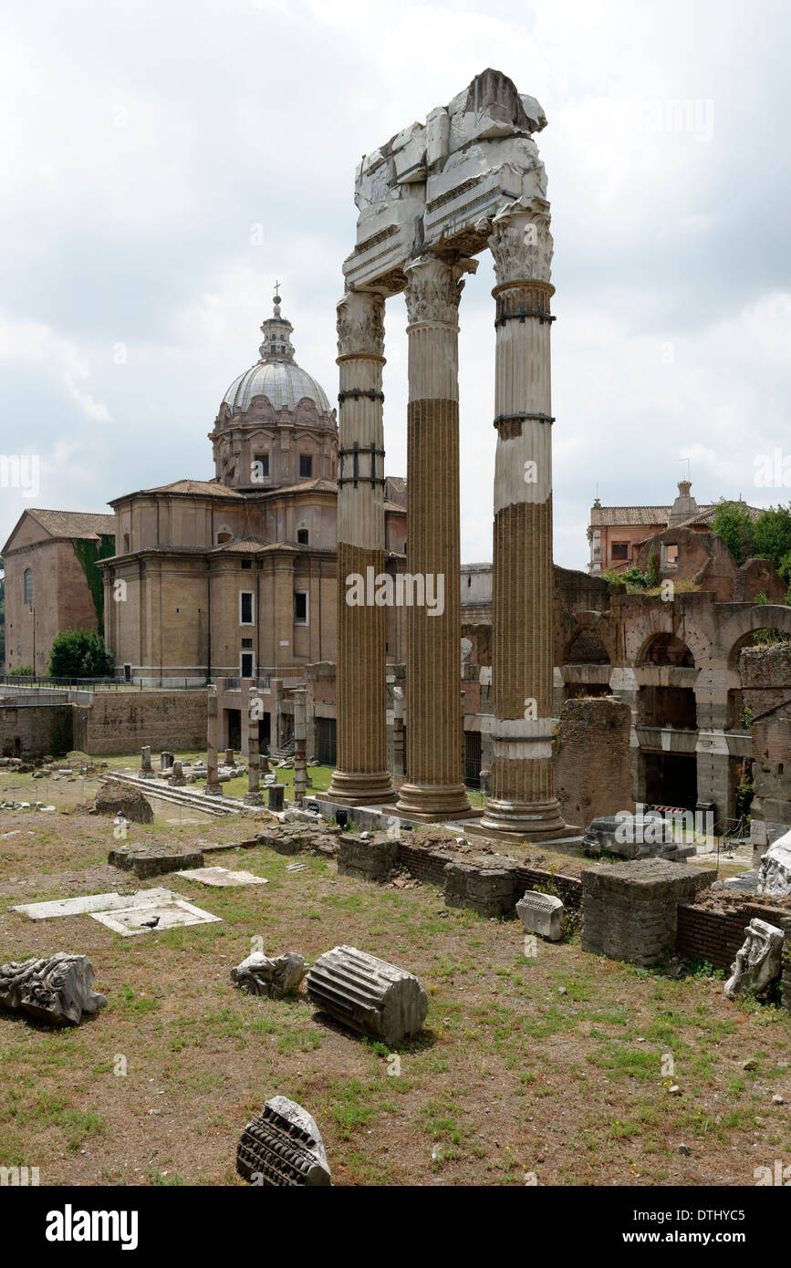 Re-erected Corinthian columns entablature Julius Caesar’s Temple Venus ...