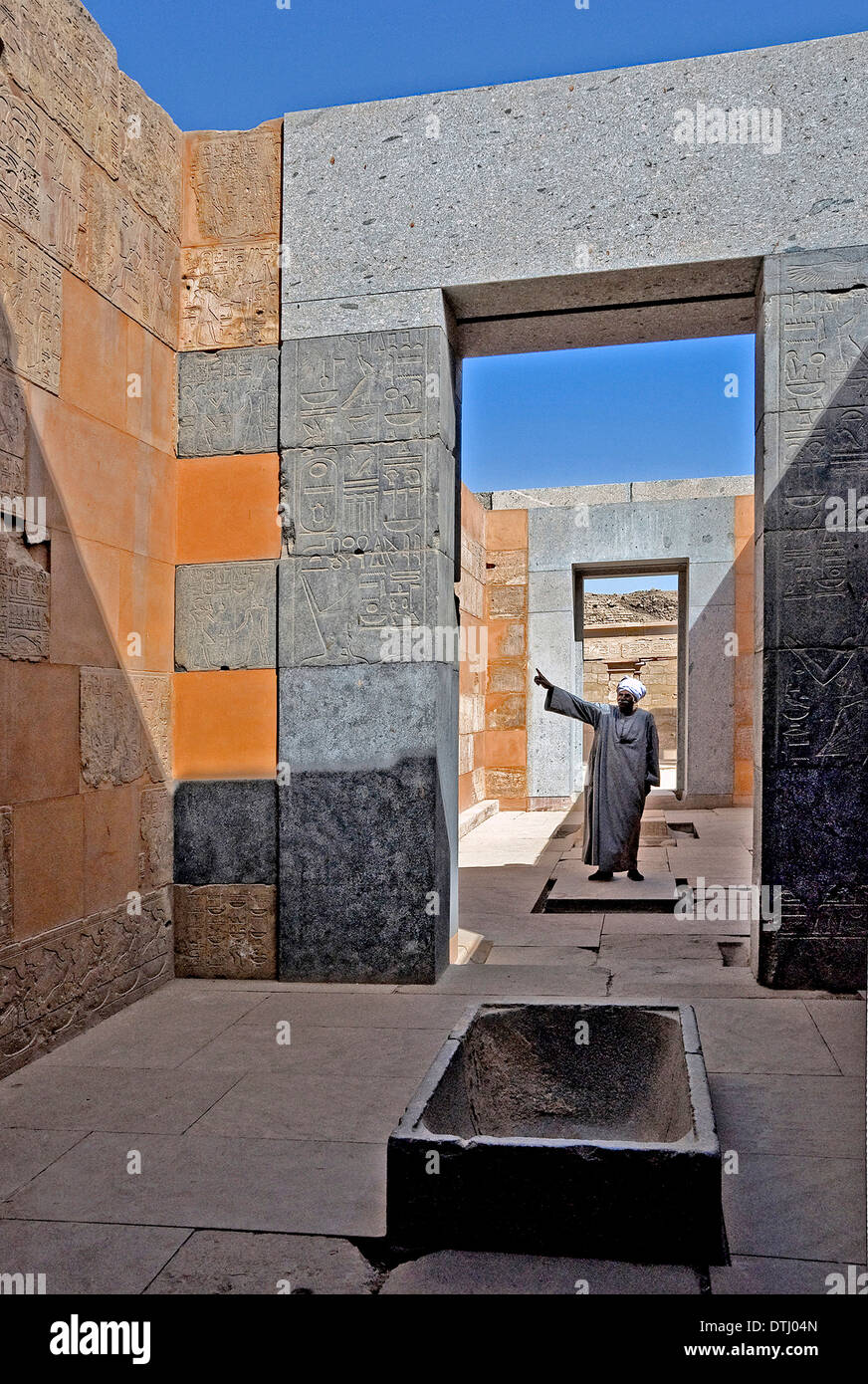 Hatshepsut karnak red chapel hi-res stock photography and images - Alamy