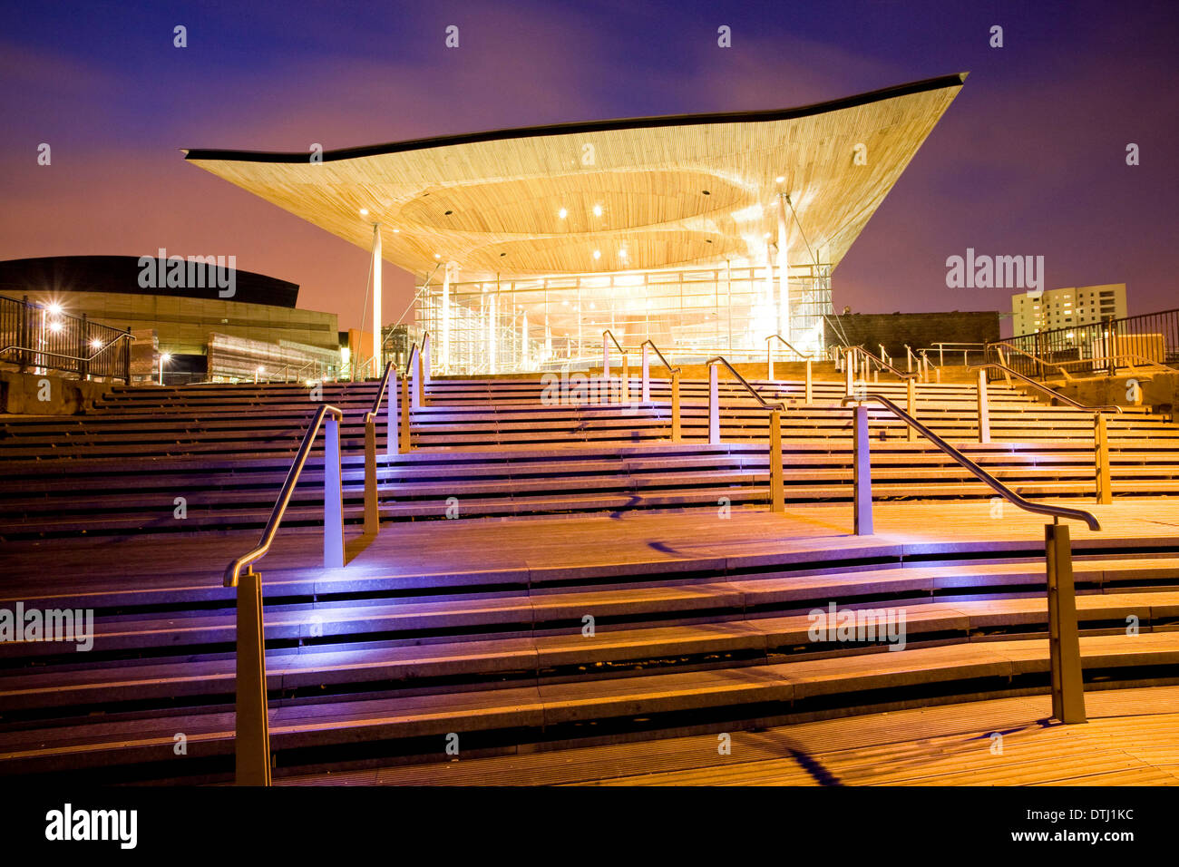 Senedd (Assemnbly Building) Cardiff Bay Stock Photo - Alamy