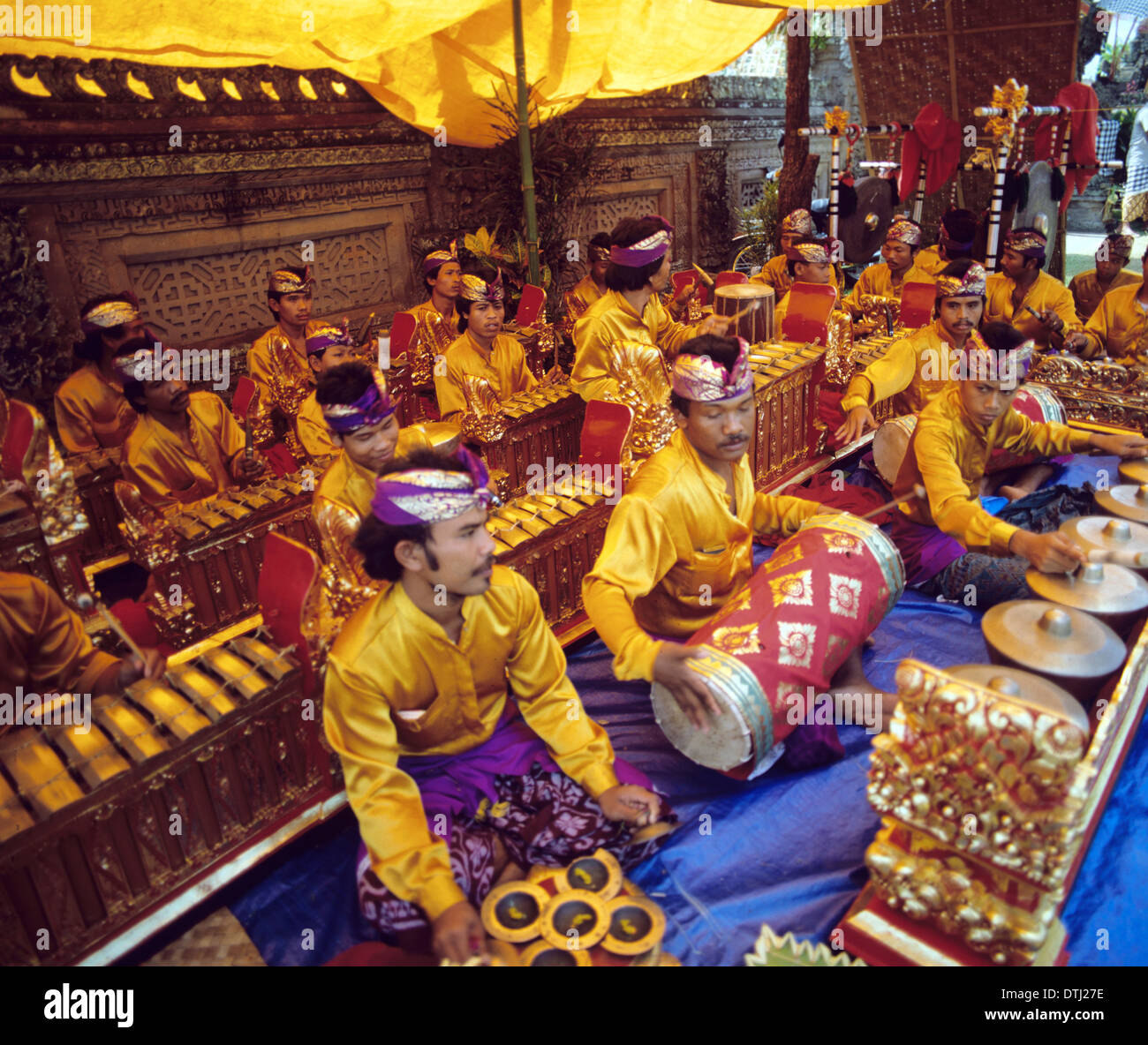 Indonesian band hi-res stock photography and images - Alamy