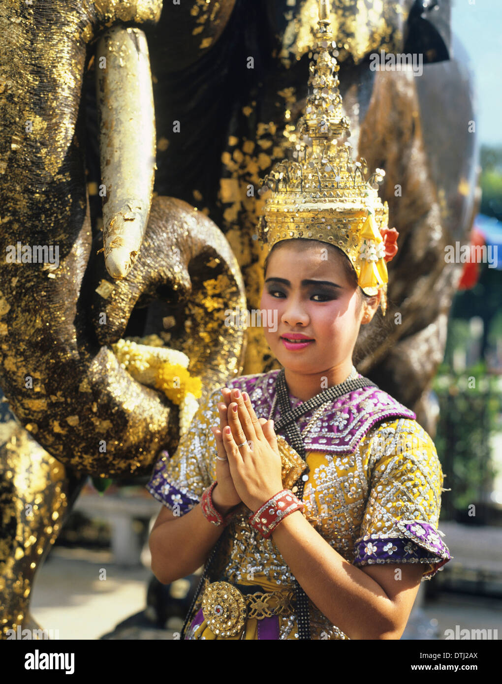 Local woman in traditional attire at temple Stock Photo - Alamy
