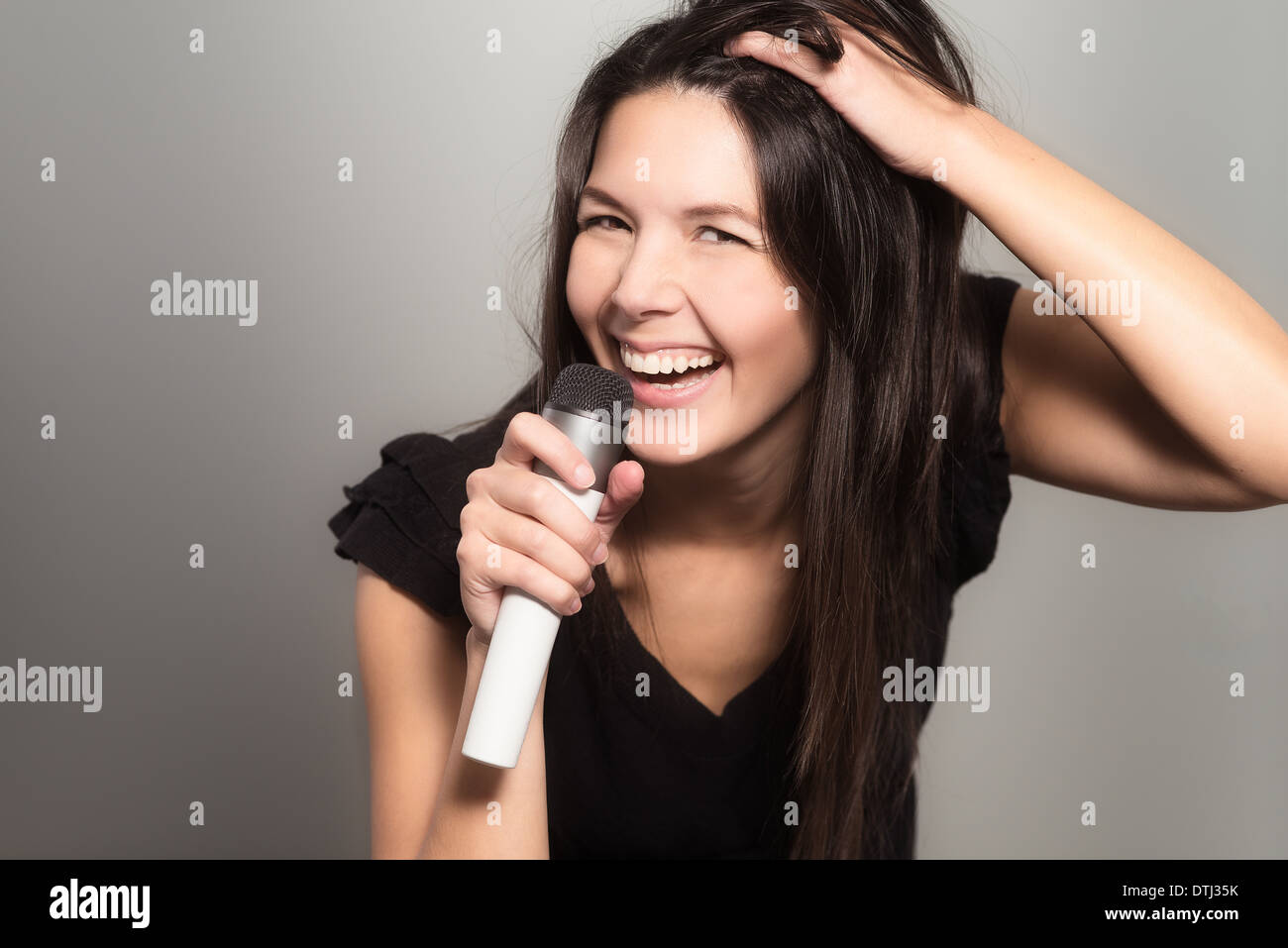 Emotional performance hi-res stock photography and images - Alamy