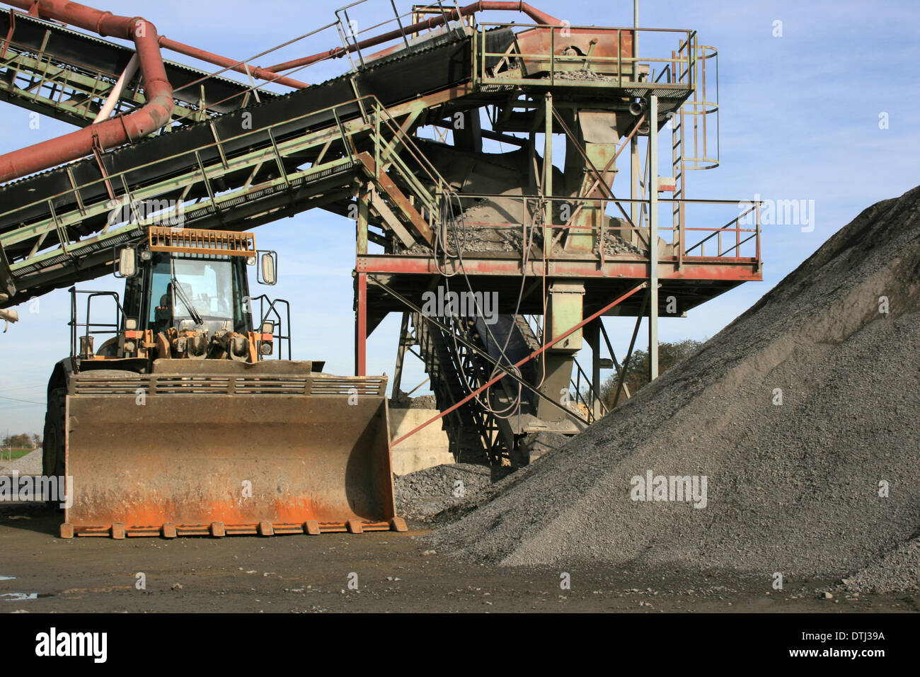 Stone digger hi-res stock photography and images - Alamy