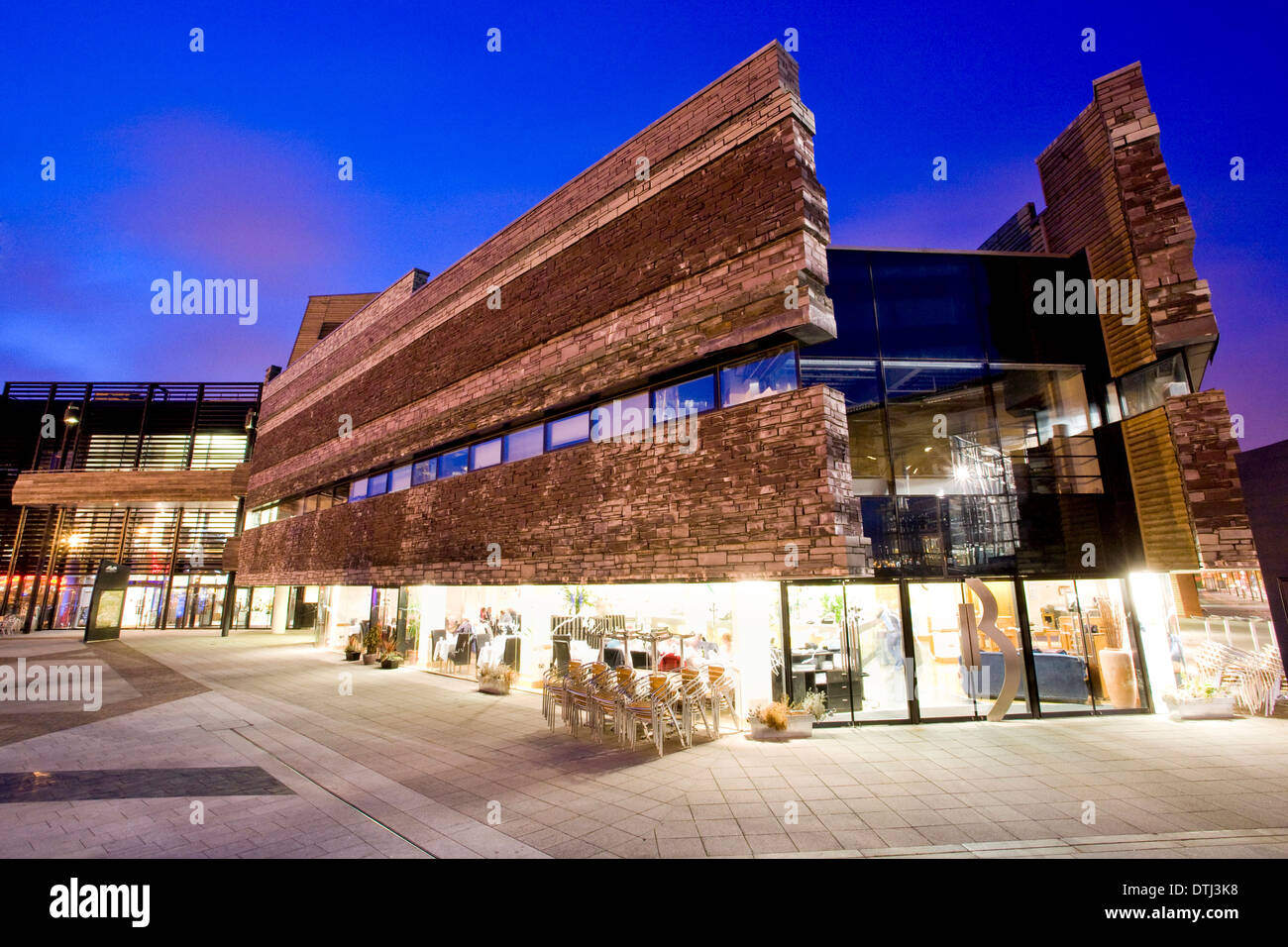 Cardiff millennium centre dusk hi-res stock photography and images - Alamy