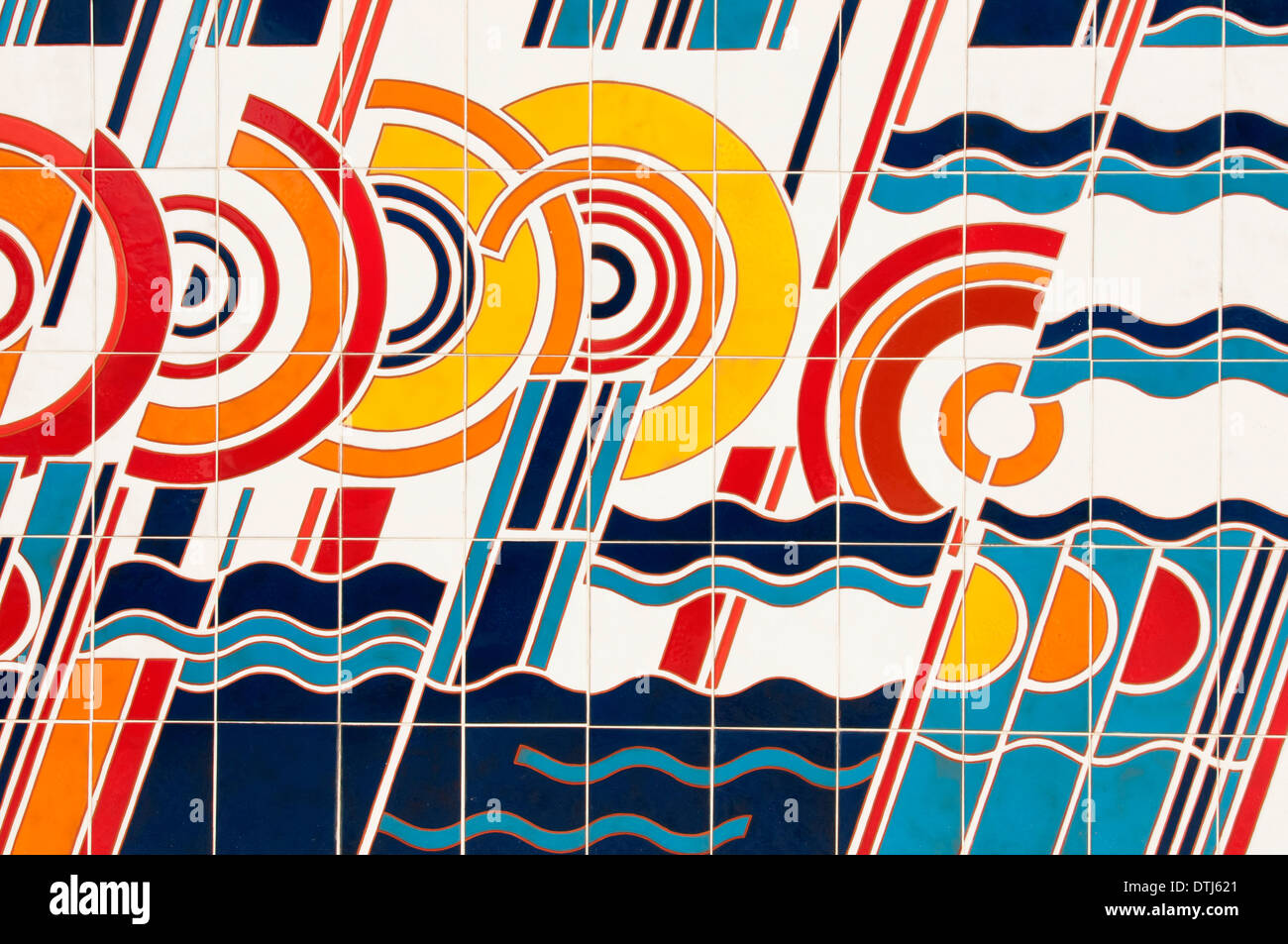 Wavy tiles hi-res stock photography and images - Alamy