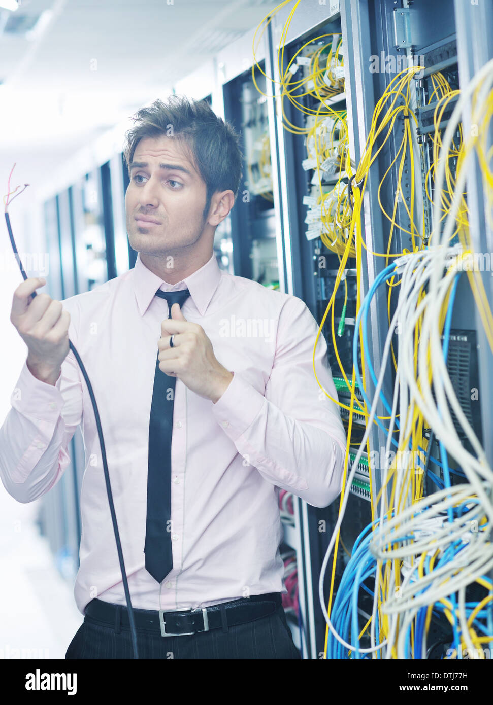Server room security hi-res stock photography and images - Alamy