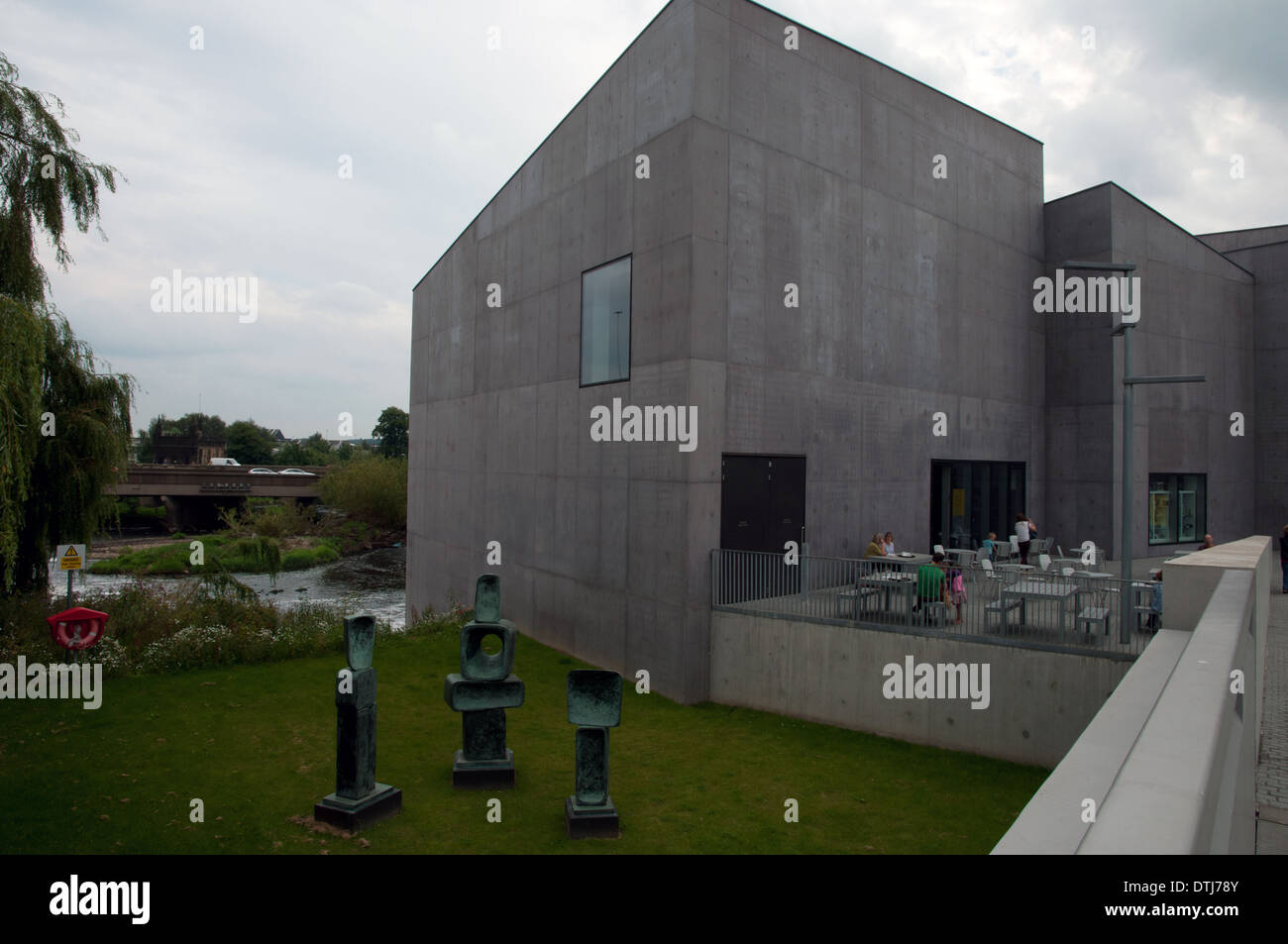 bronze sculptures and cafe at Hepworth Wakefield gallery Yorkshire ...