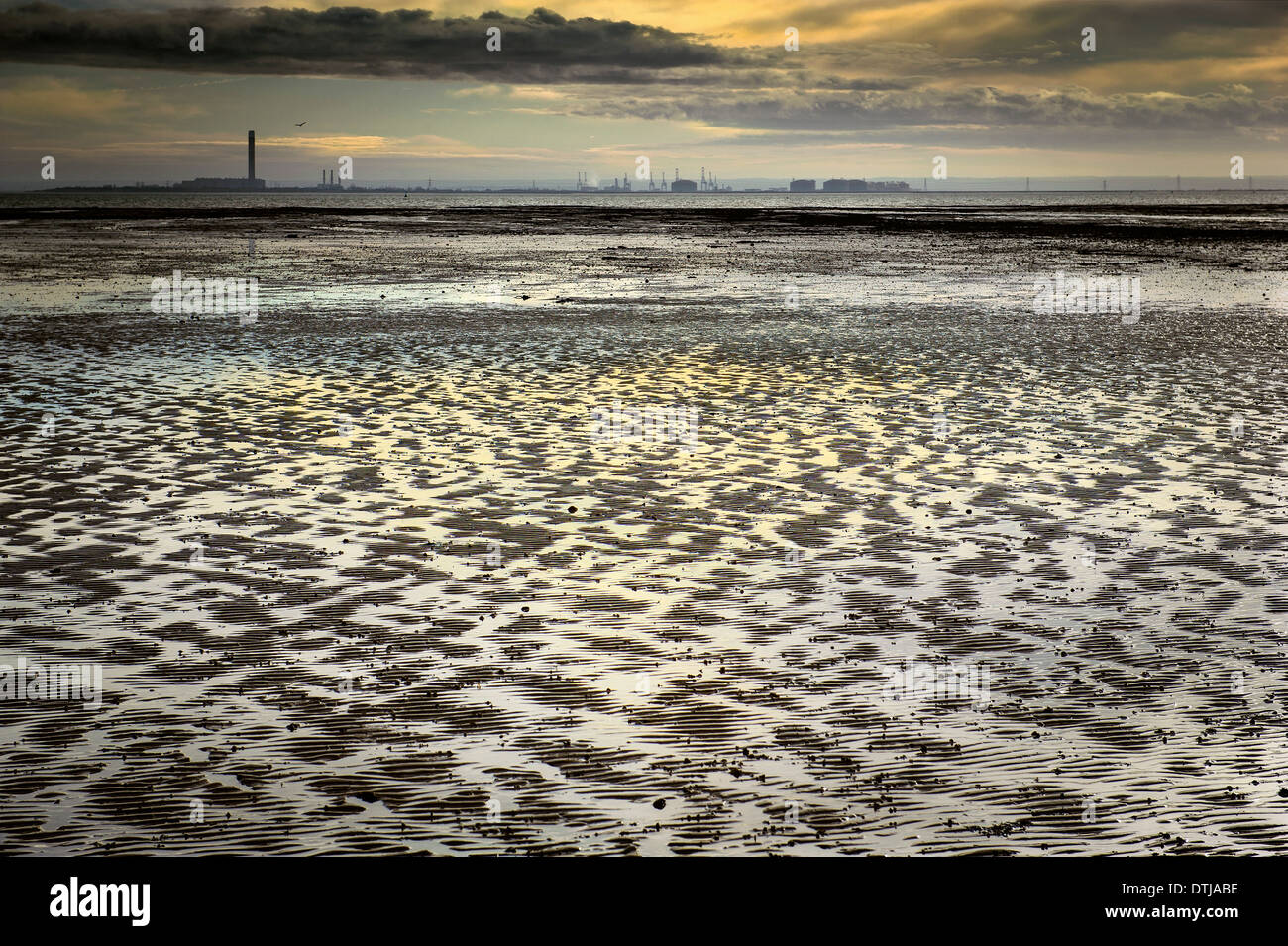 Southend on mud hi-res stock photography and images - Alamy