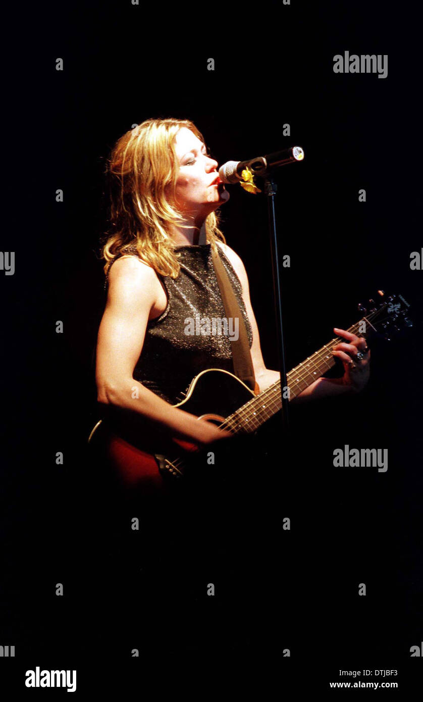 Cerys matthews young hi-res stock photography and images - Alamy