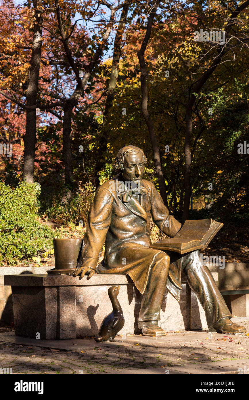 Hans Christian Andersen Statue, Central Park, NYC Stock Photo - Alamy