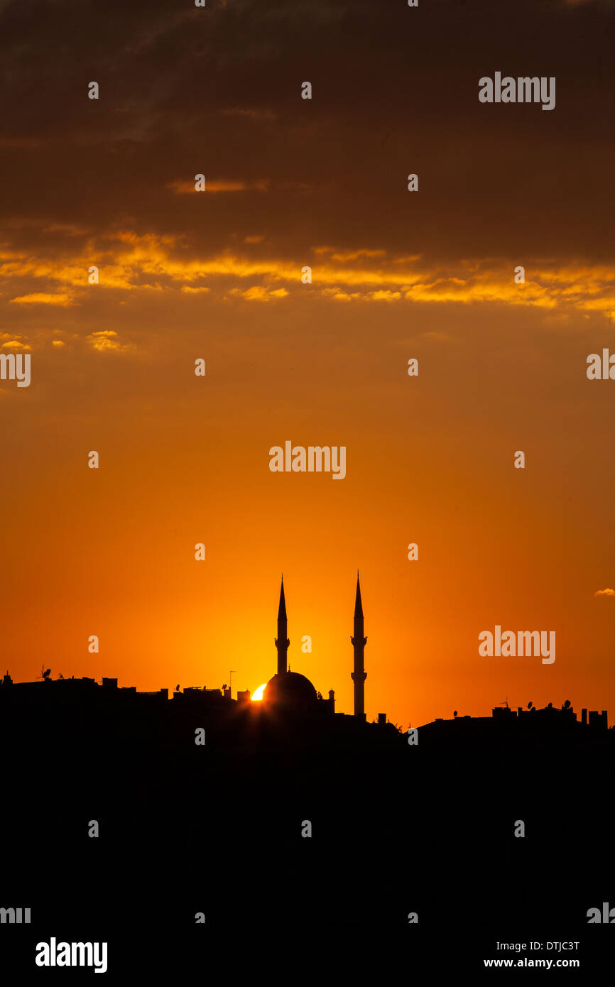 mosque in black Stock Photo - Alamy