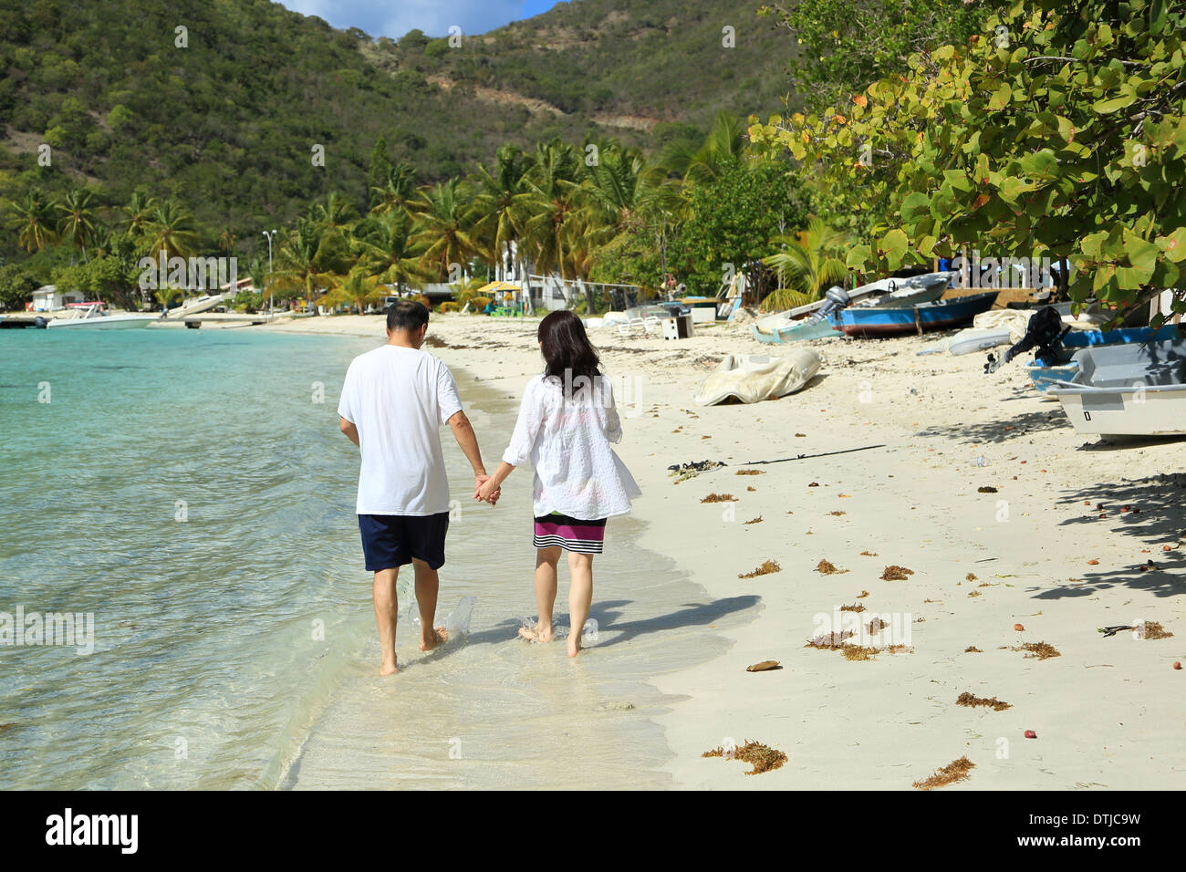 Walk sandy beach hi-res stock photography and images - Alamy