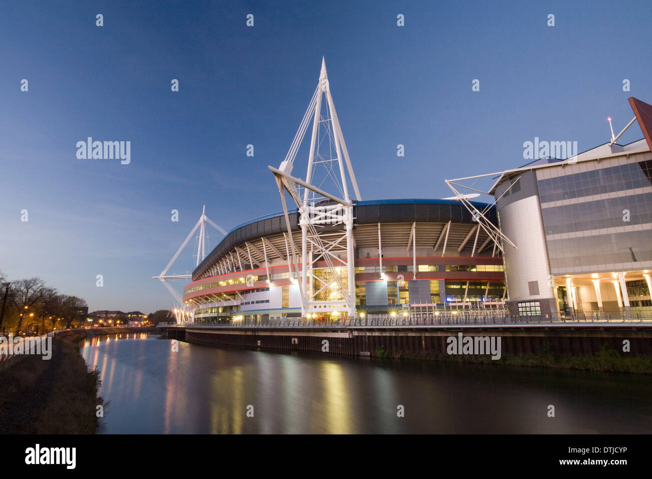 The Millennium Centre, Cardiff Stock Photo - Alamy