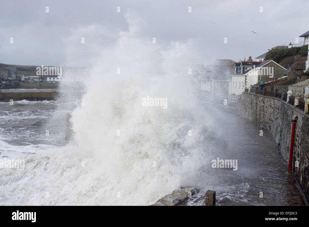 Cornwall Storms Feb 2014 Stock Photo - Alamy
