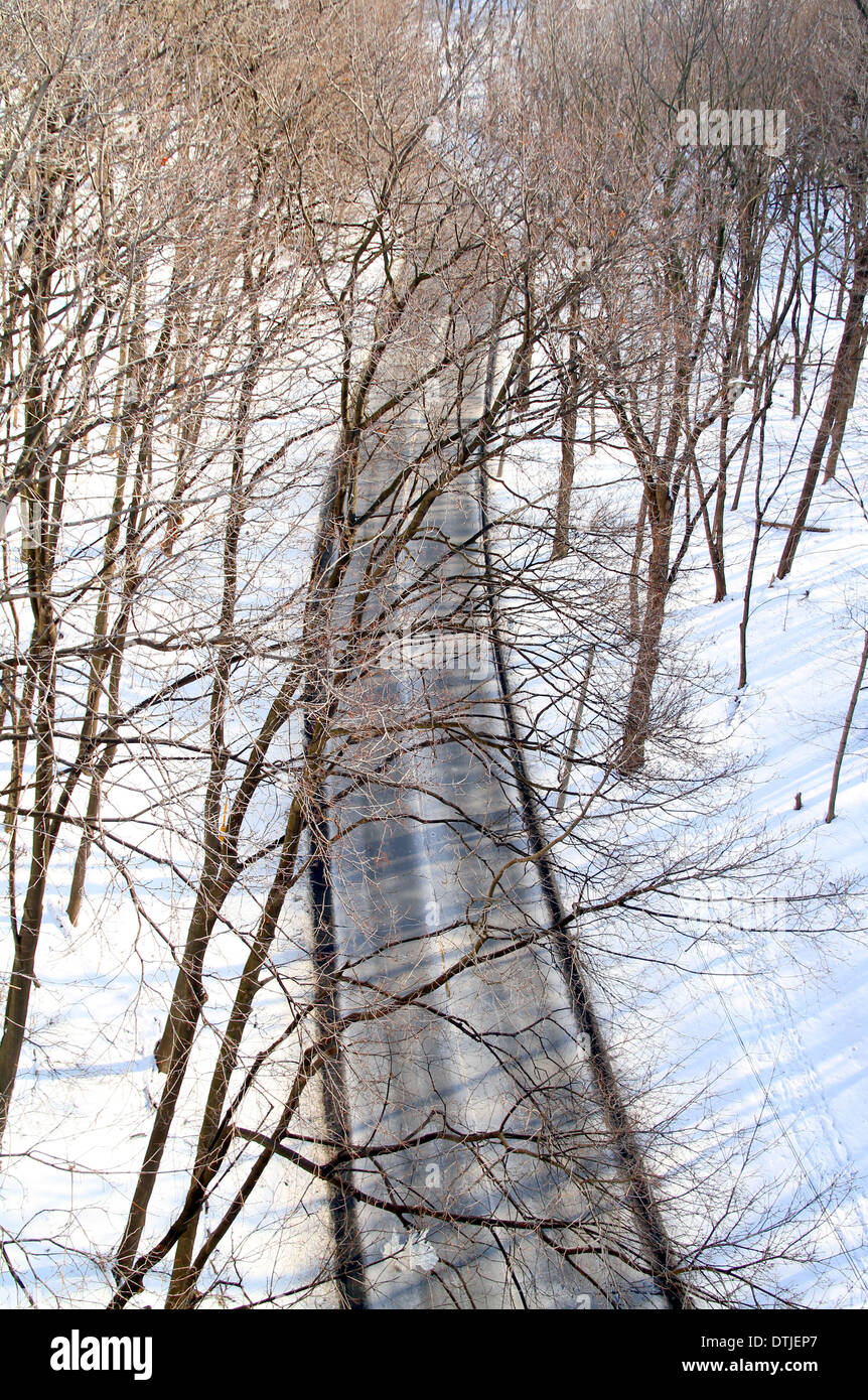 Canada road forest hi-res stock photography and images - Alamy