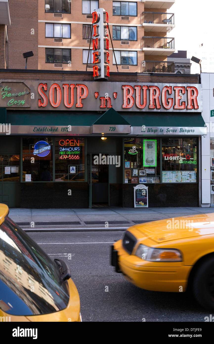 Storefront diner hi-res stock photography and images - Alamy