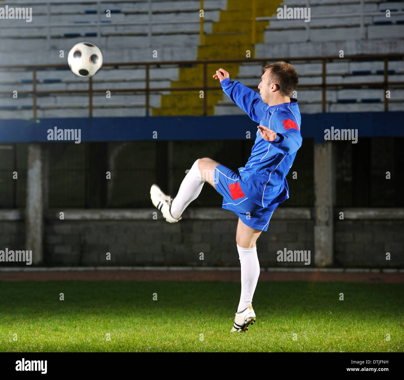 football player in action Stock Photo - Alamy
