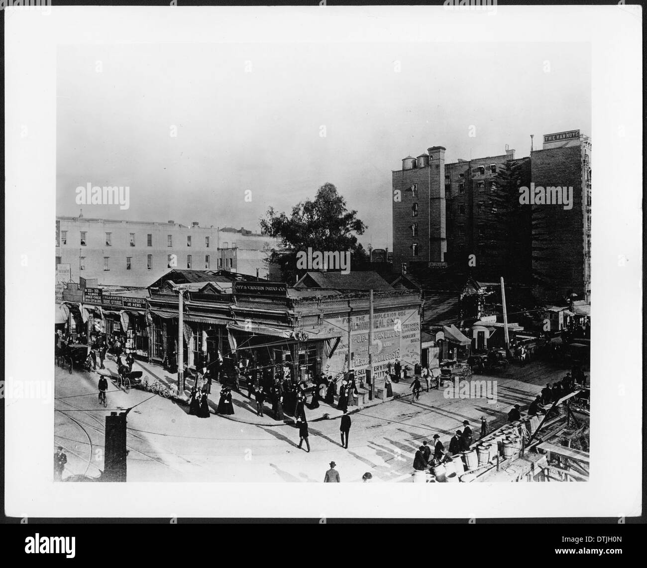 Drug store history Black and White Stock Photos & Images - Alamy