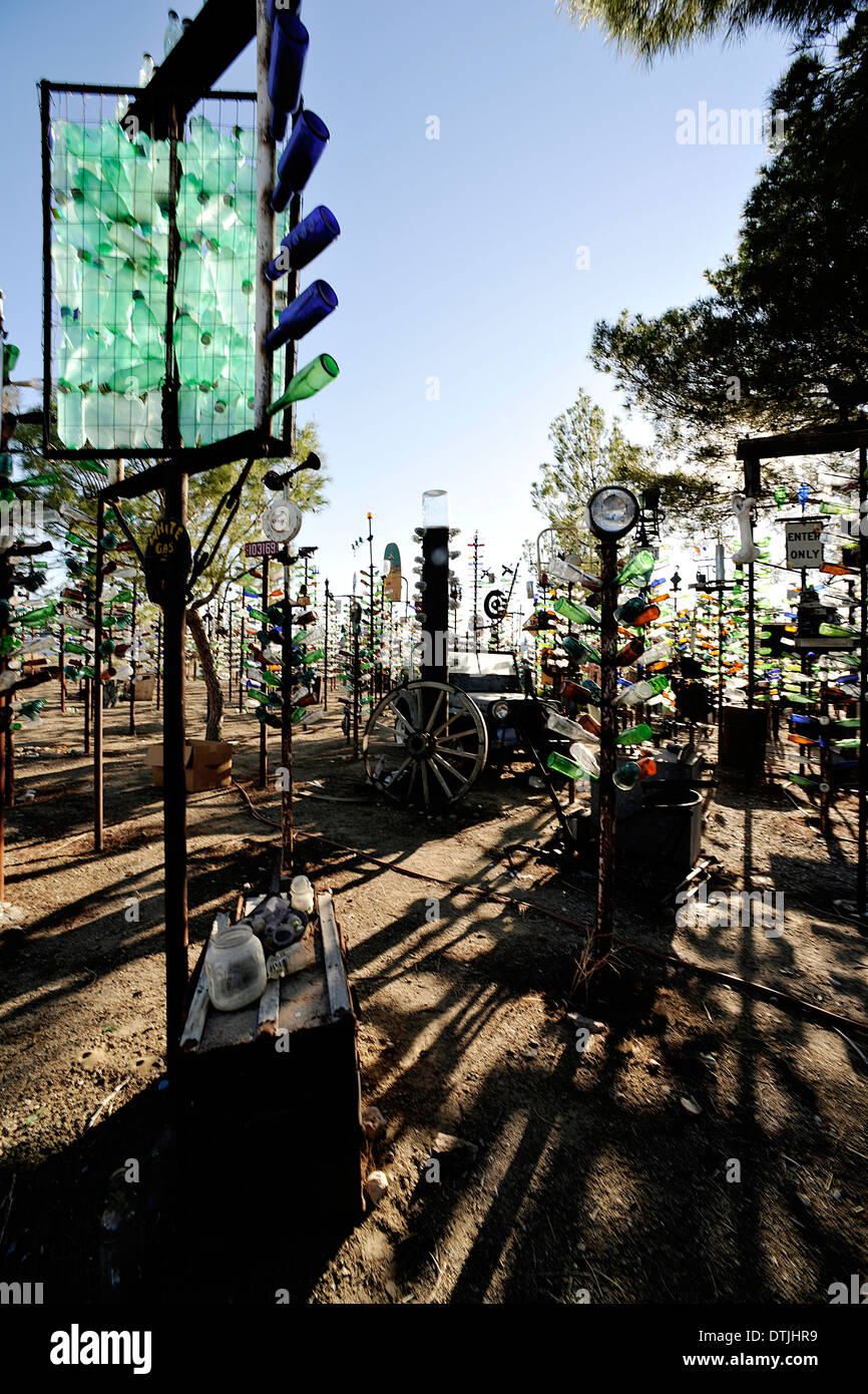 Elmer’s bottle tree ranch hi-res stock photography and images - Alamy