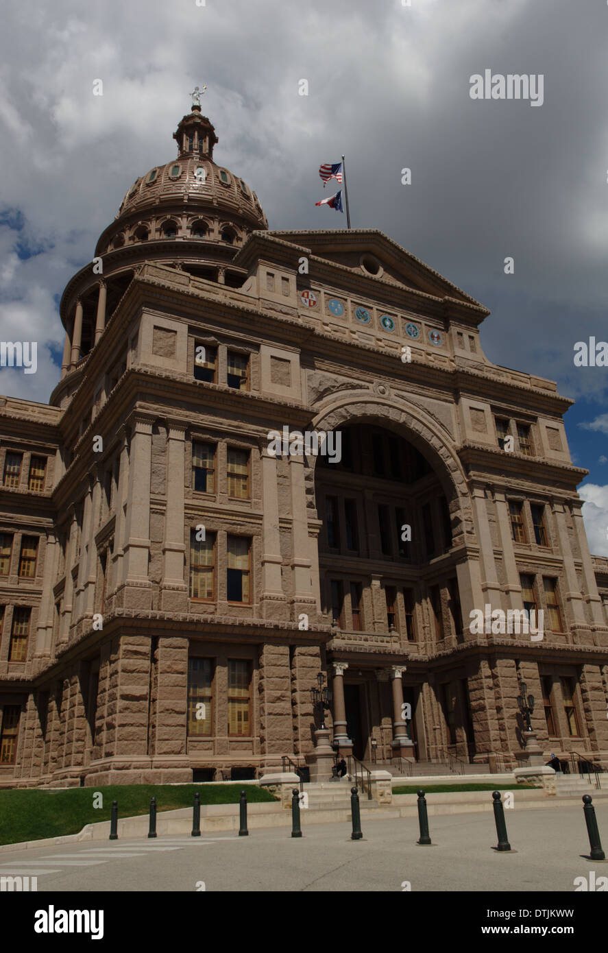 Austin texas flags entrance dome hi-res stock photography and images ...