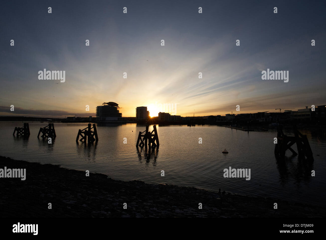 CITYSCAPE OF CARDIFF DOCK Stock Photo - Alamy