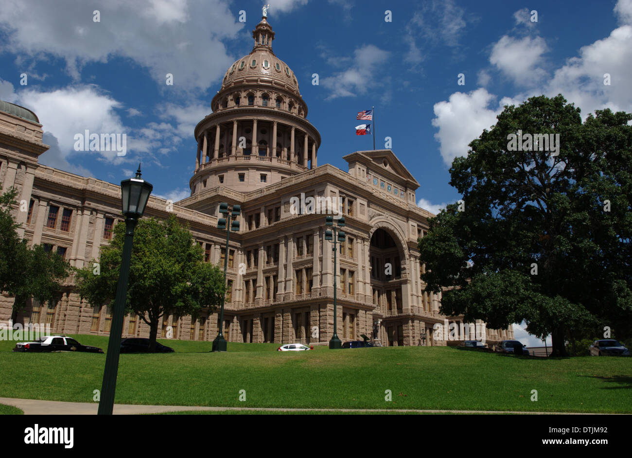 Austin texas flags entrance dome hi-res stock photography and images ...