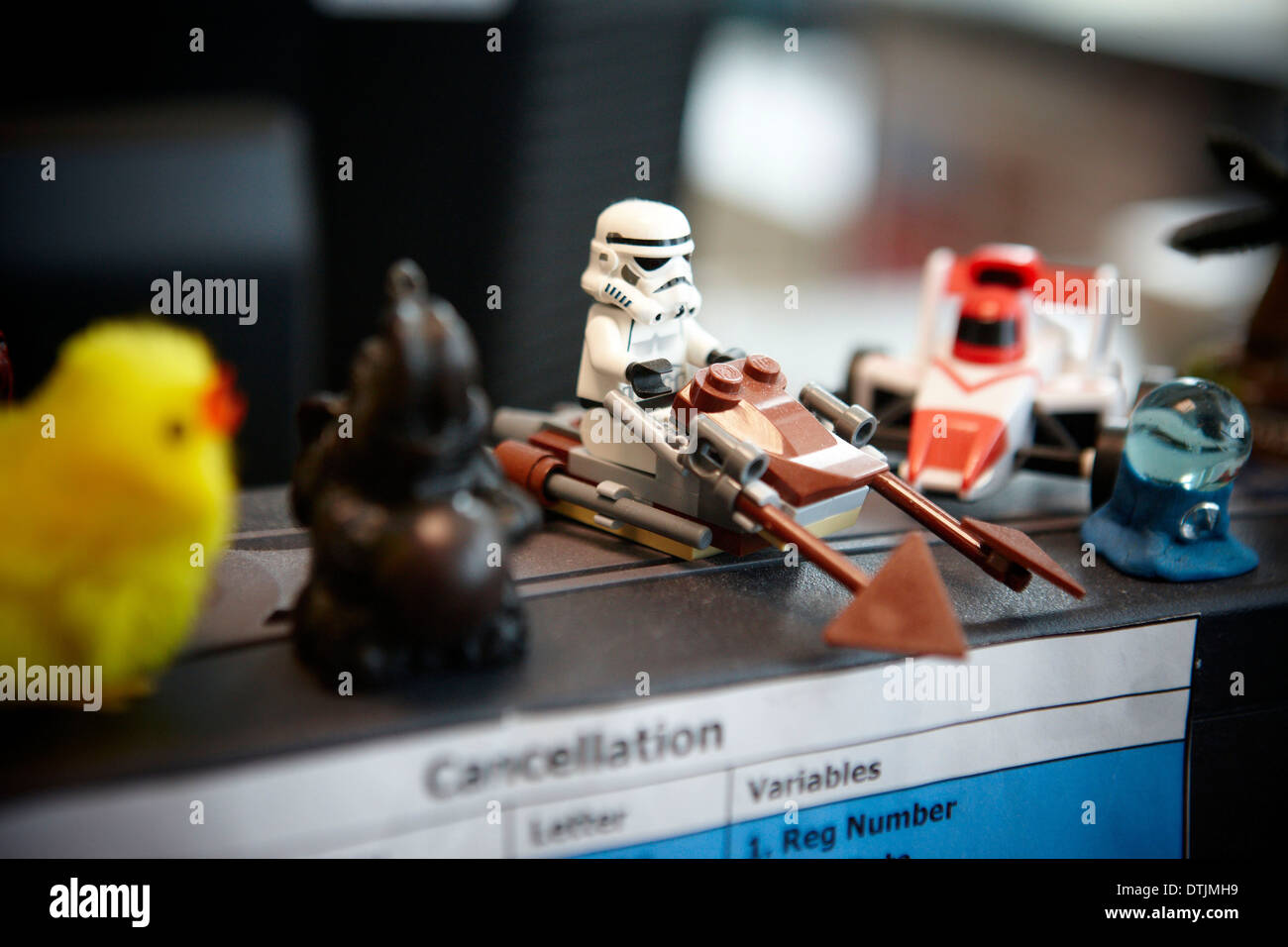 Toy Monitor | atelier-yuwa.ciao.jp